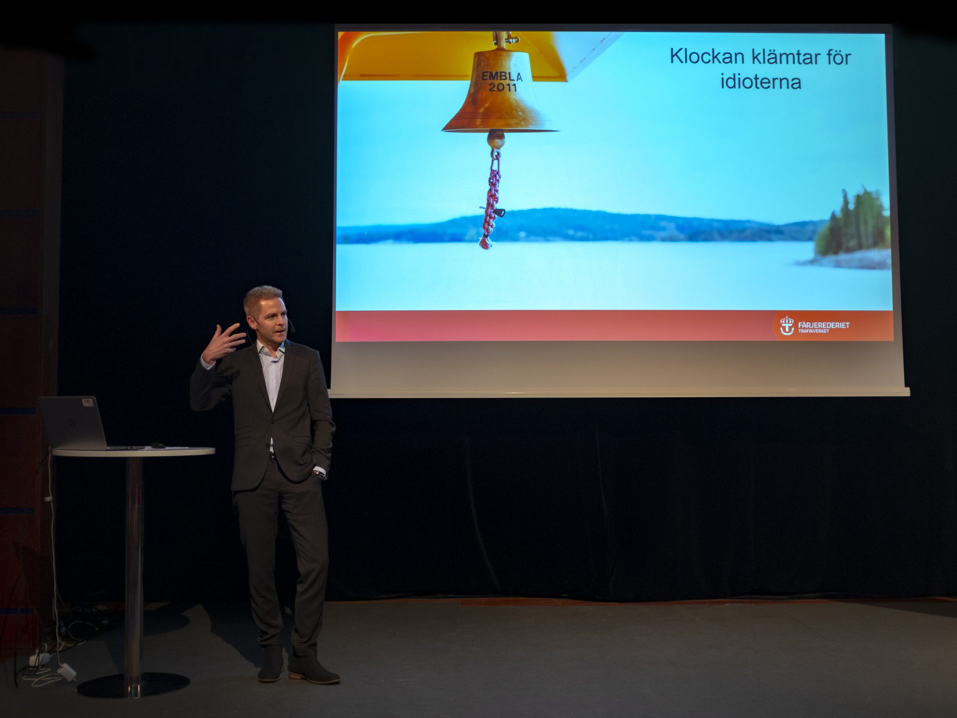 Sjöfartstidningen - Klockan klämtar för idioterna