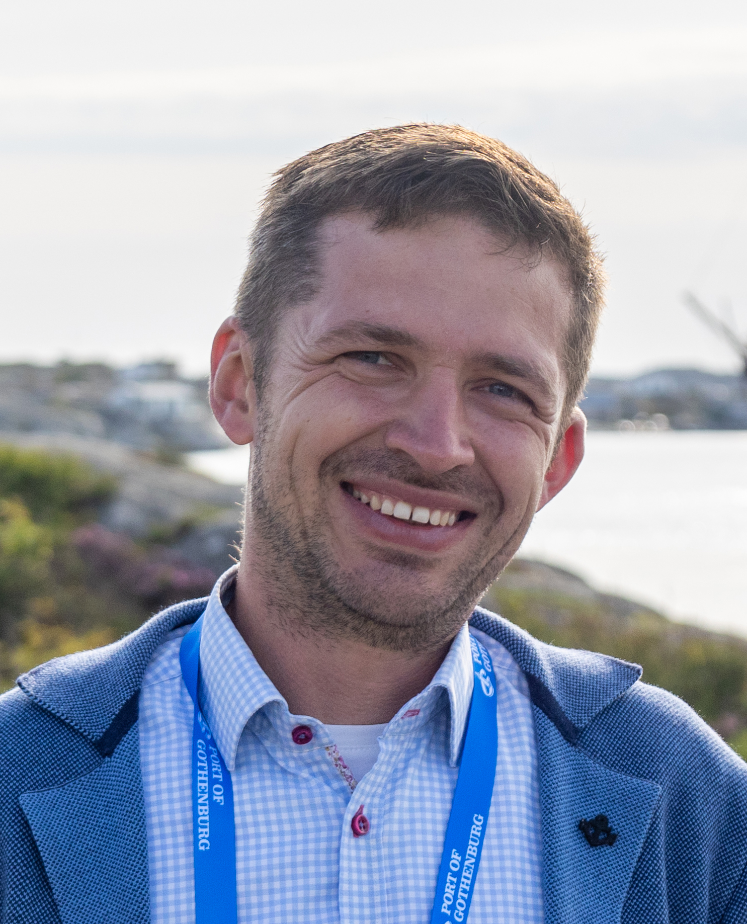 Aleksandrs Batovs - Sjöfartstidningen