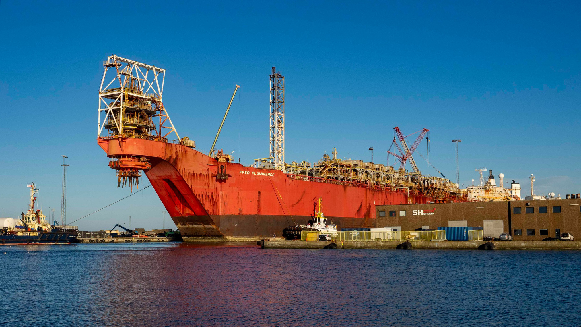 Sjöfartstidningen - Svenskbyggd jätte till skrot i Fredrikshamn